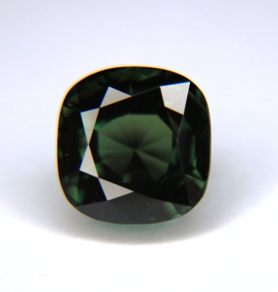 Alexandrite Chrysoberyl 10.19 Carat - GEMWORLD LTD