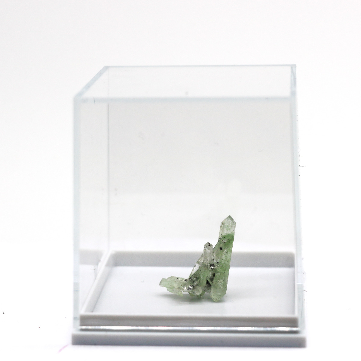 Green Quartz Mineral specimen minature 1.16 gram/ 5.82cts ms008a ...