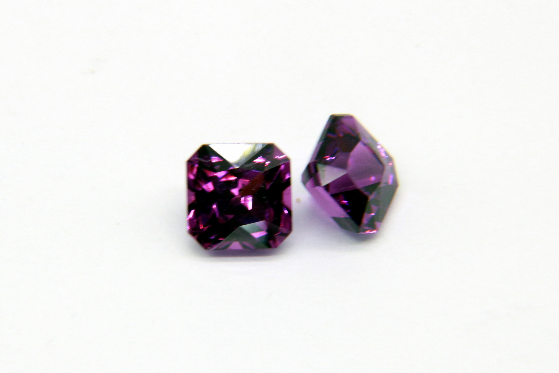Purple Garnet 3.59 ct Square 6.5 mm PPG15 - GEMWORLD LTD