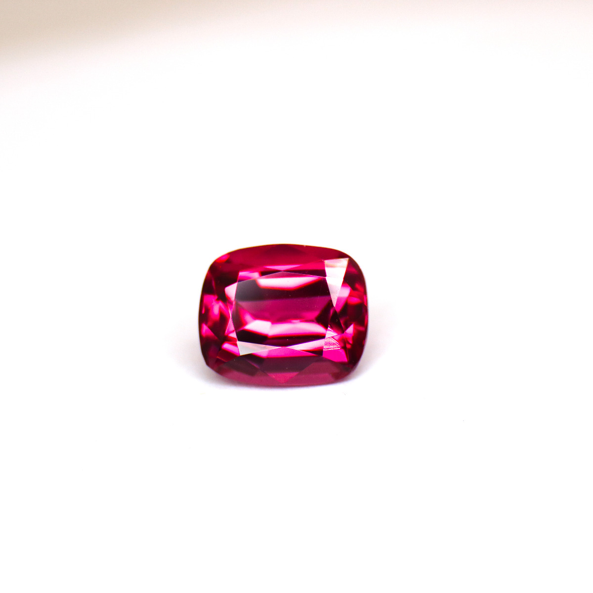 Hot Pink Spinel 3.48 ct PSIN0018 - GEMWORLD LTD