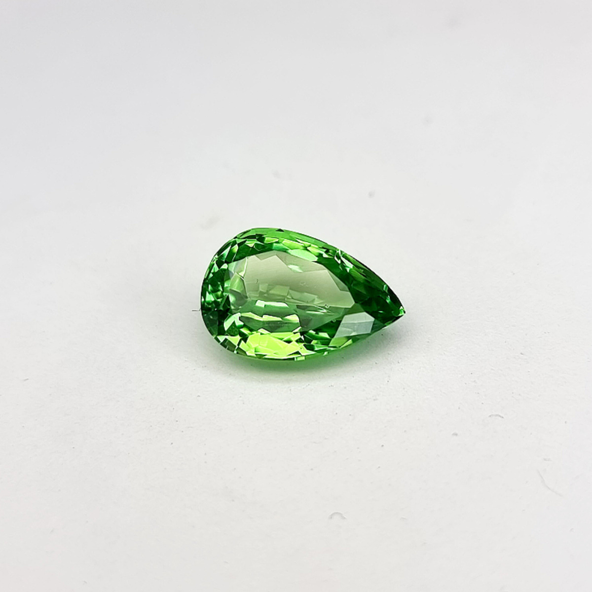 Tzavorite / Green Garnet 4.02 cts Pear Shape - GEMWORLD LTD