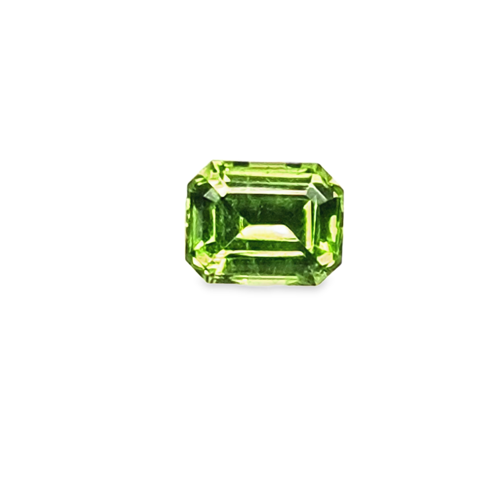 3.34ct Emerald cut Peridot Peri 44 - GEMWORLD LTD